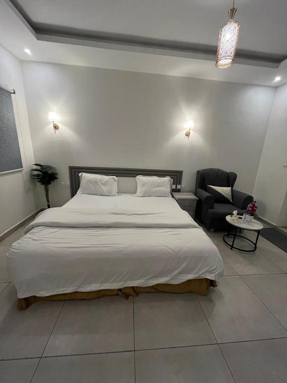 Furnished Studio at Al Khobar - Near to Rashid Mall, Al Khobar (updated ...