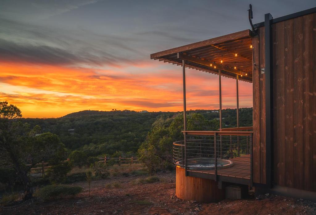 Onera Wimberley, Wimberley (updated prices 2025)