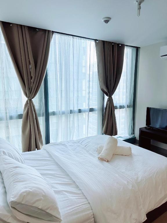 Luxury Place to stay in BGC, Manila (updated prices 2025)