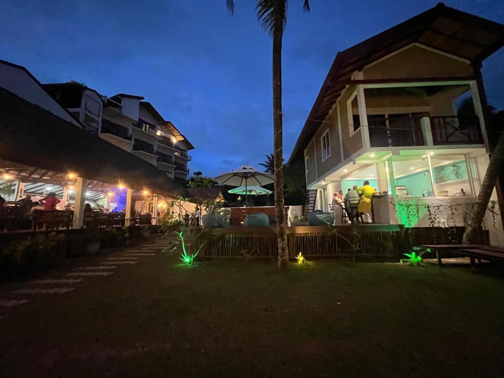 Turtle Beach Club, Pelena (precios actualizados 2025)