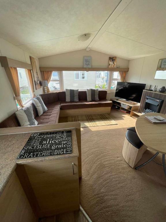 Lyons Robin Hood The Poplars, Meliden (updated prices 2026)