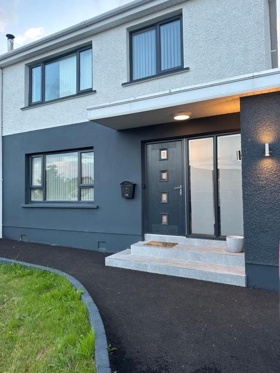 Rathmore House, Ballymena (updated prices 2025)