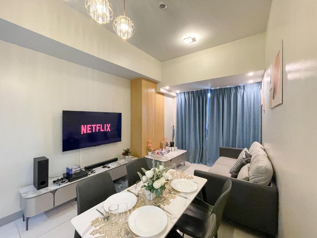 Spacious 2 Bedroom Suite in Uptown BGC, Manila (updated prices 2025)