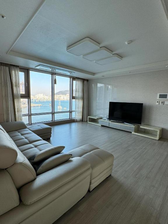Luxury ocean view, Busan (updated prices 2026)