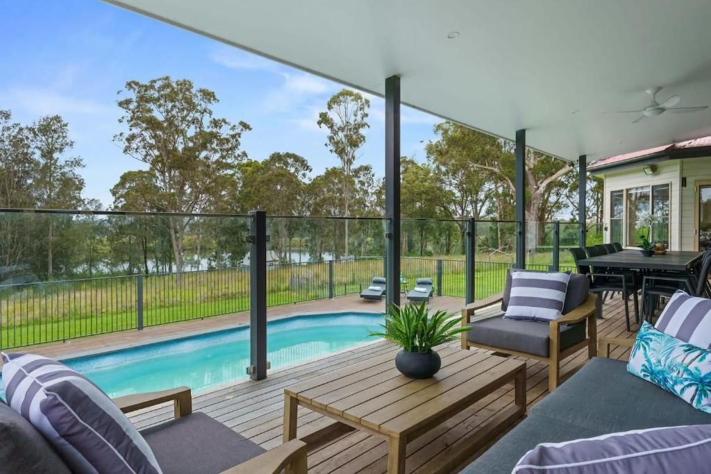 Lake House Family Stay Pool Firepit Gamesroom, Nabiac (aktualisierte ...