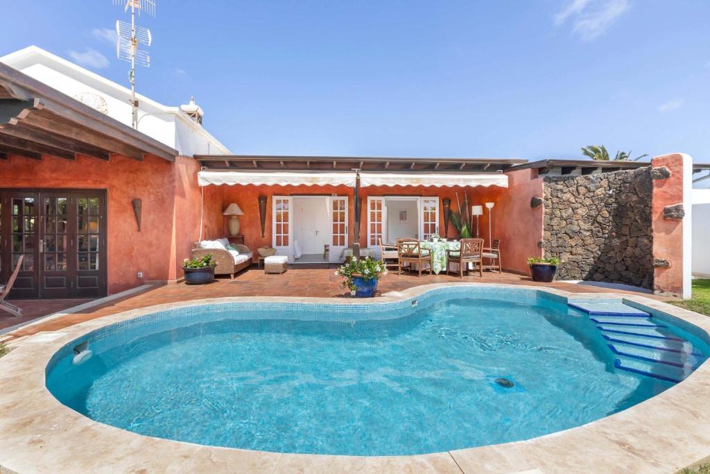 Evergreen Villa, Costa Teguise (updated prices 2025)