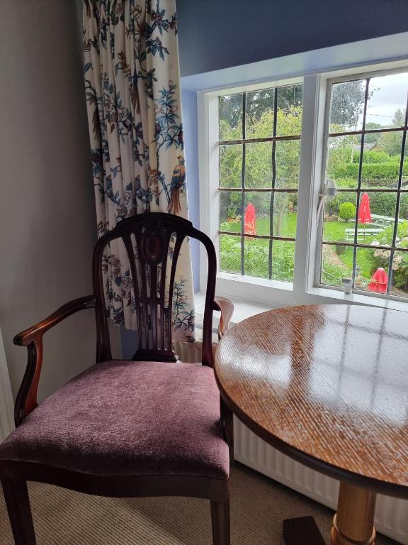 The Three Horseshoes East Worldham, Alton (updated prices 2025)