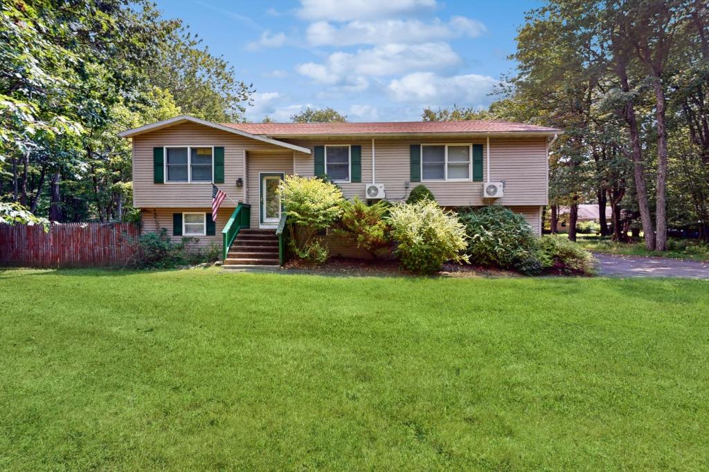 Hawthorne Hideaway, Pocono Summit (updated prices 2025)