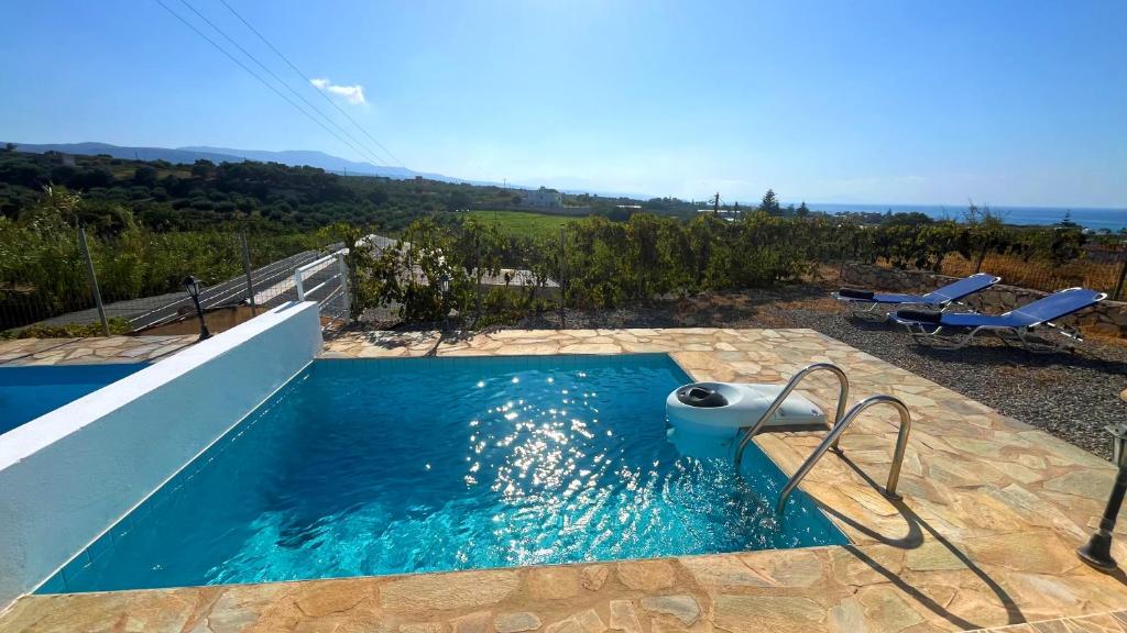 Villa Cristal, Pangalochori (updated prices 2024)