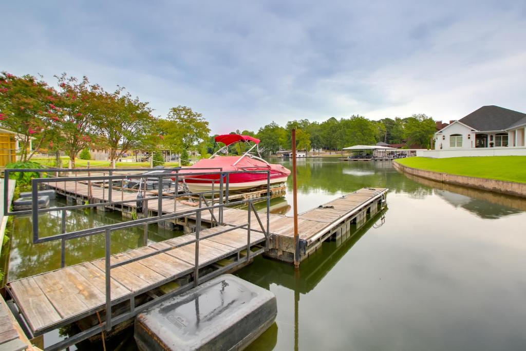 Lake Access Pet-Friendly Duplex in Hot Springs!, Hot Springs (updated ...