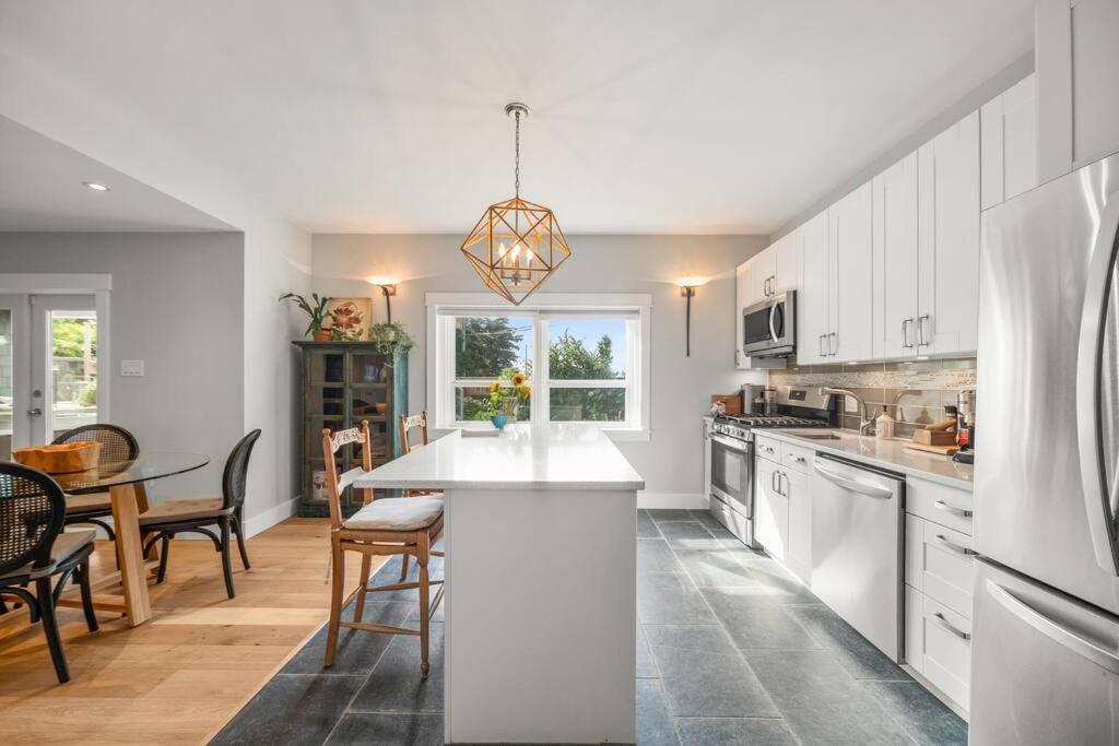 Waters Edge, Victoria (updated prices 2026)