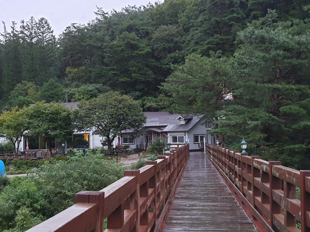 hongcheon river view sonamu pension, Hongcheon (updated prices 2026)