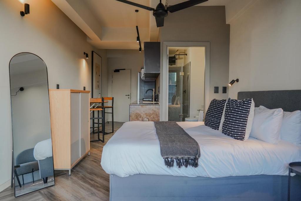 Vida d'Chette 703 & 706, Cape Town (updated prices 2025)