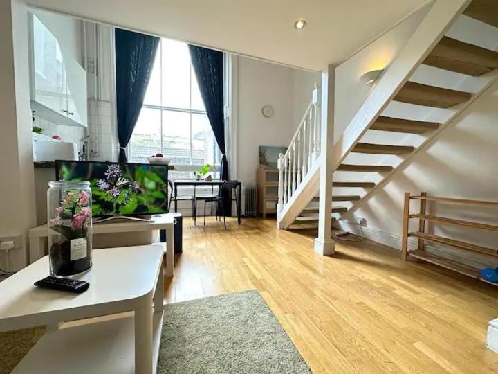 Duplex Studio by Hyde Park- 8, London (updated prices 2026)