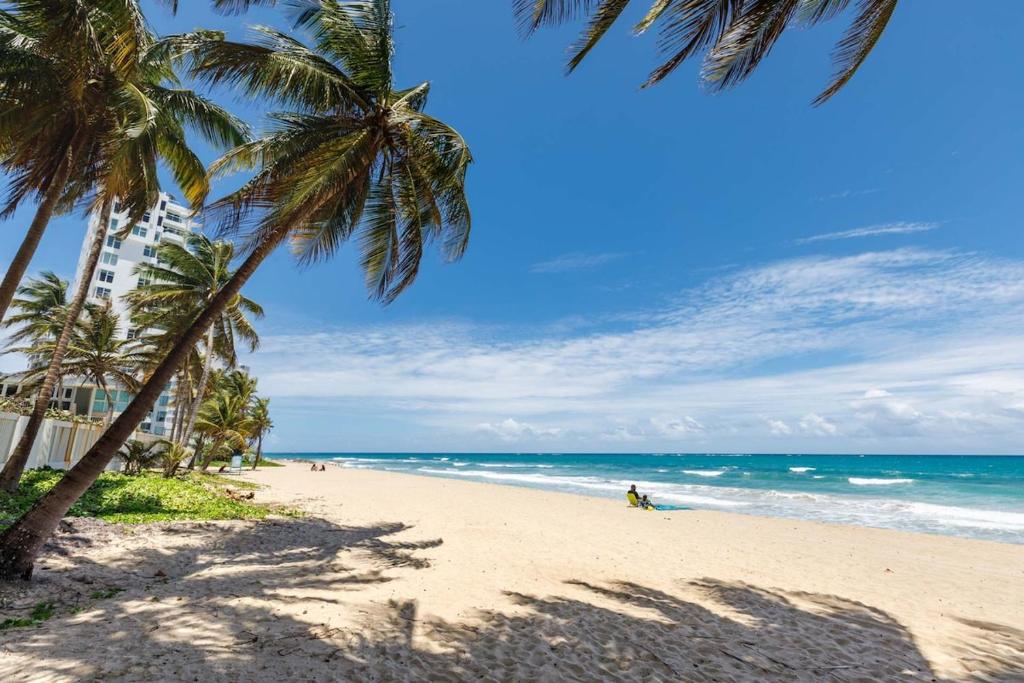 Condado Apt- Private Beach, Pool, & Family Ready!, San Juan (updated ...