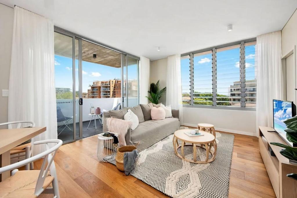 The Bondi Breeze Apartment, Sydney (updated prices 2026)