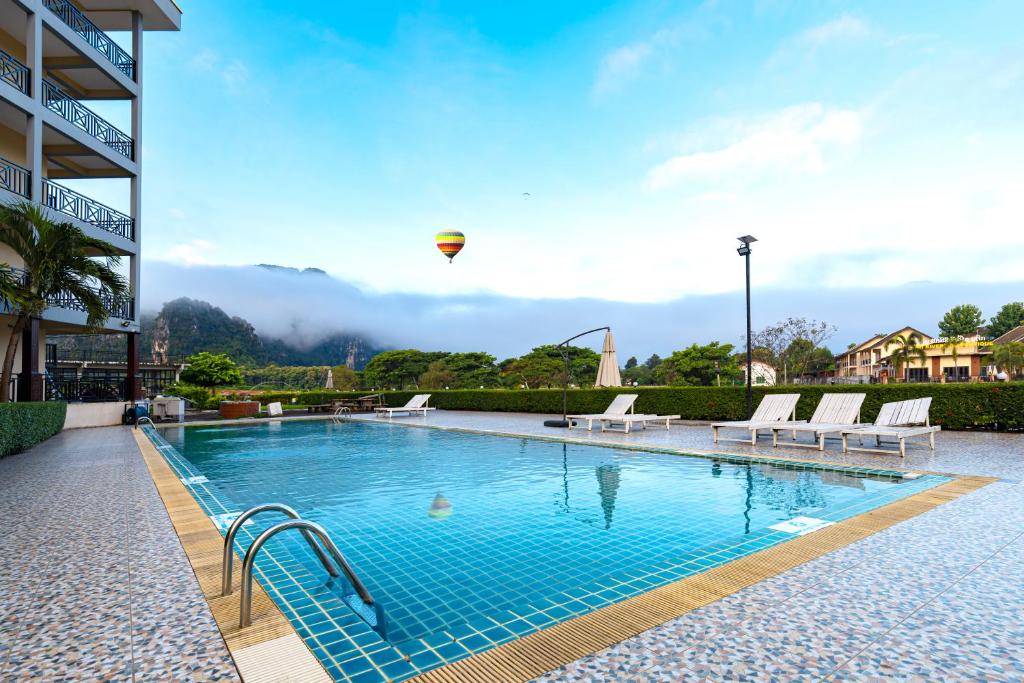 Lisha The Grand Riverside Hotel, Vang Vieng (updated prices 2026)
