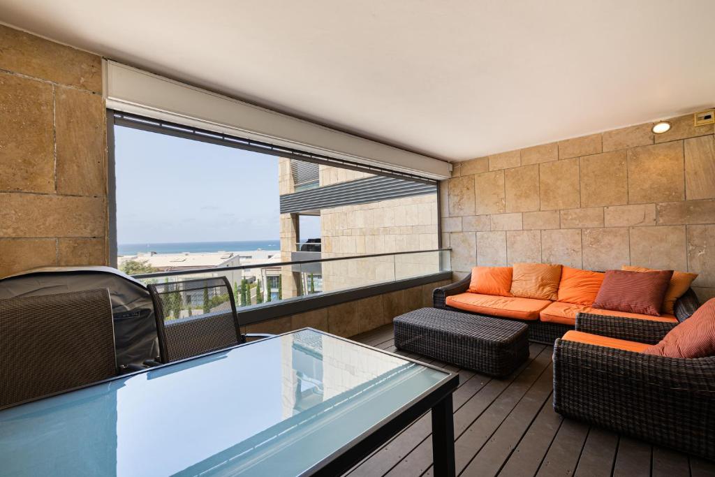 Modern Sea View Apartment, Tel Aviv (updated prices 2025)