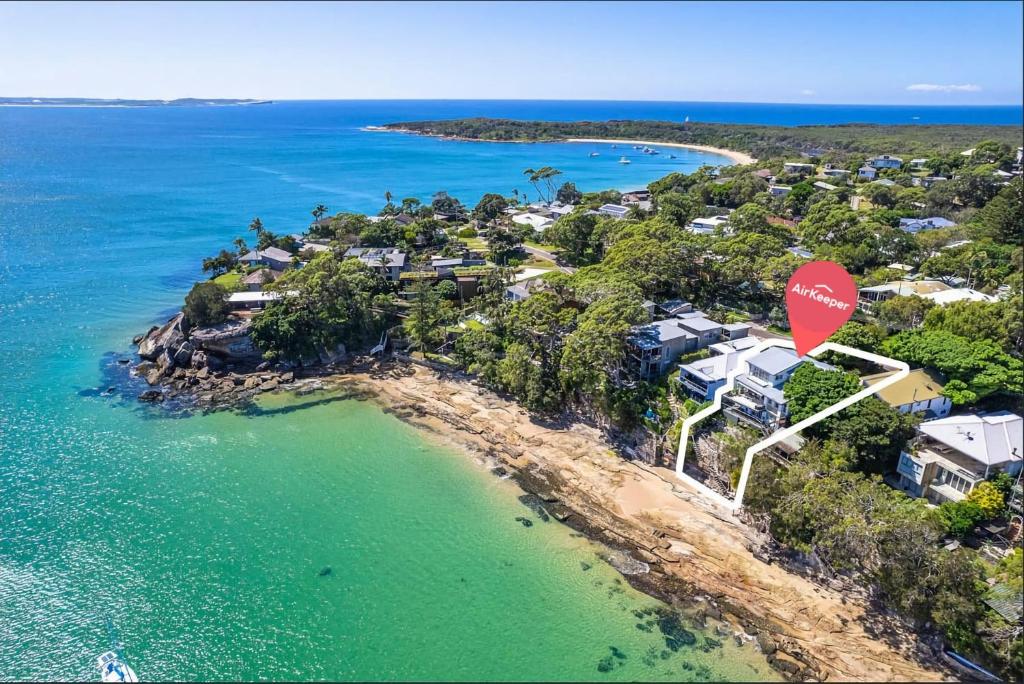 Ocean Front Luxury The Lambeth Walk, Bundeena (updated prices 2025)