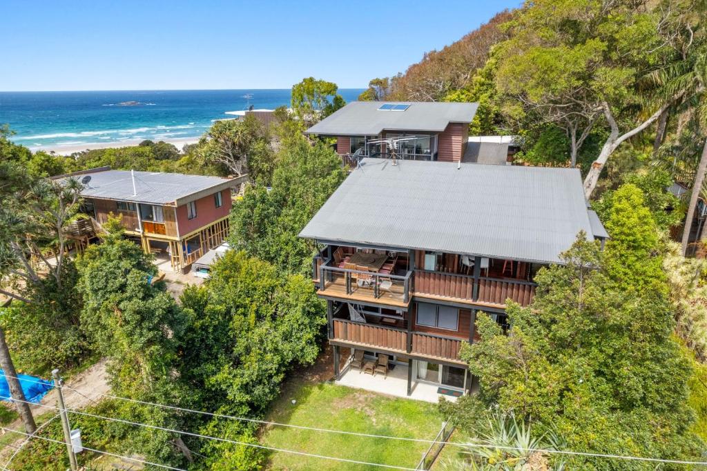 Stradbroke Sunset, Point Lookout (updated prices 2025)