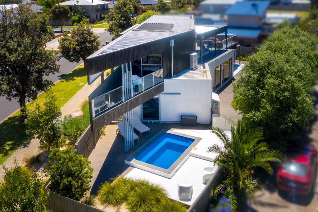 The Point - Luxury Beachside Entertainer With Heated Pool, Saint ...