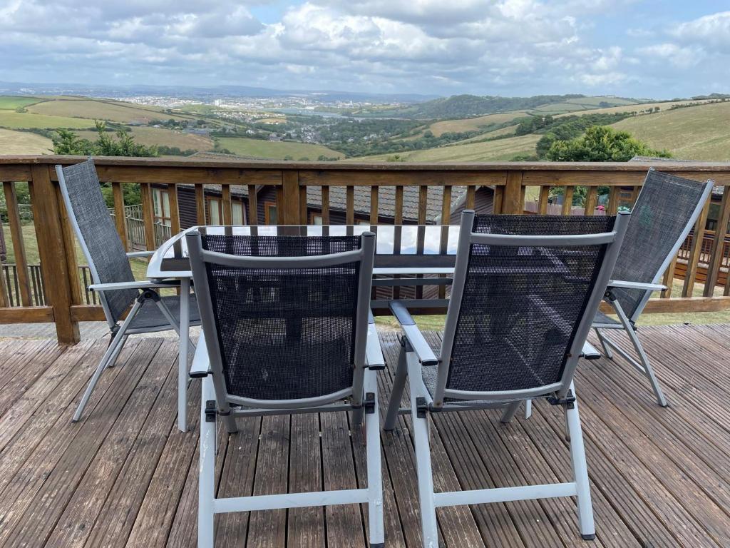 Lodge 24, Cawsand (updated prices 2026)