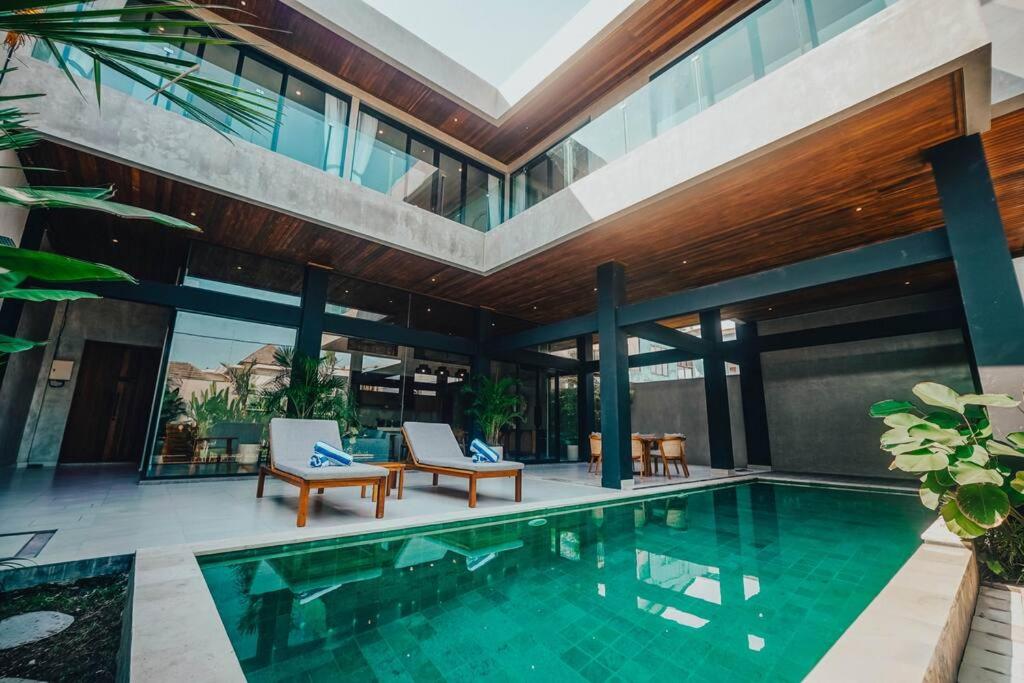 Villa Cintamu - Modern Spacious Villa in Prime Berawa Location, Canggu ...