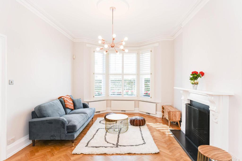 Ivy Hamilton Gardens Pro-Managed, London (updated prices 2026)