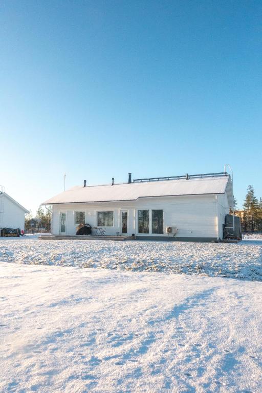 Modern house near Rovaniemi center, Nivankylä (updated prices 2024)