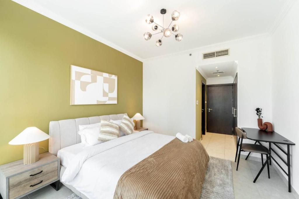 Elegant Escape Marina Quay west, Dubai (updated prices 2026)