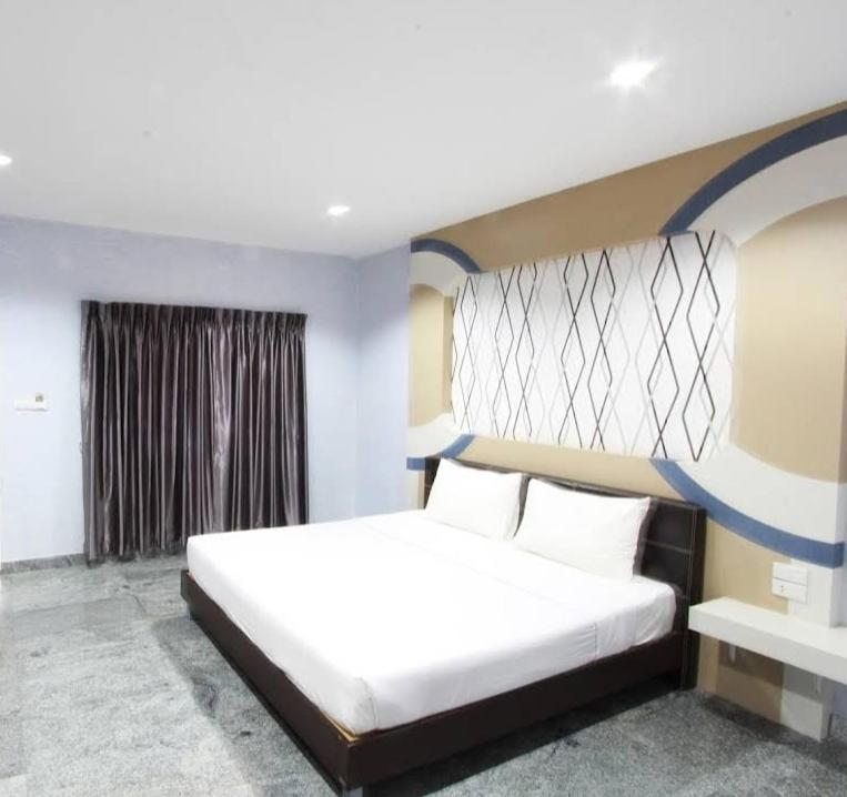 Arena Hotel Surin, Surin (precios actualizados 2026)