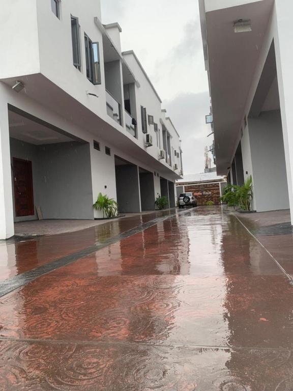 Annuva Court, Ikota (updated prices 2024)