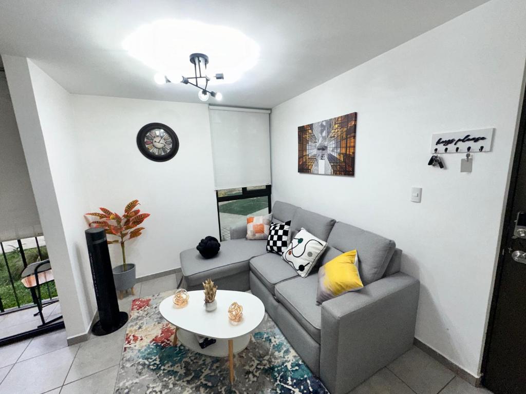 Mariscal uno zona 11, Guatemala (updated prices 2026)