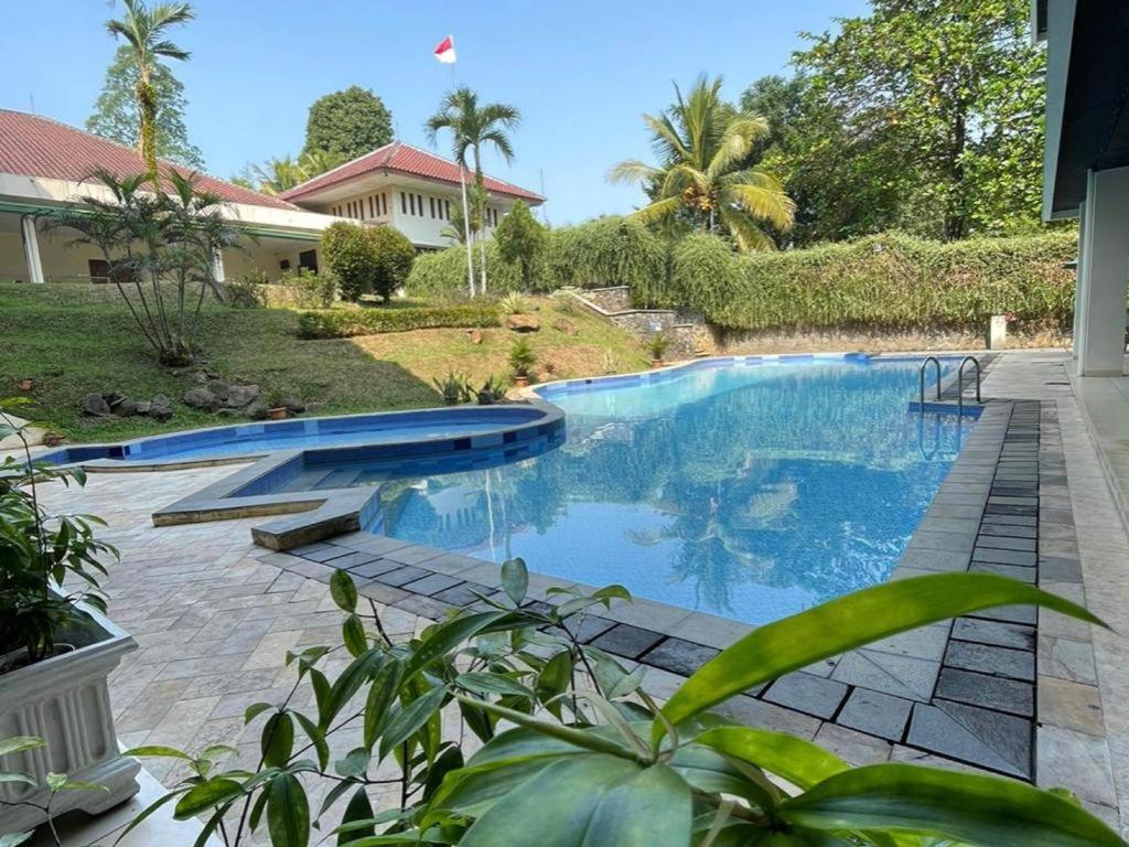 Ole Suite Hotel and Cottage, Богор (актуальные цены 2025 года)