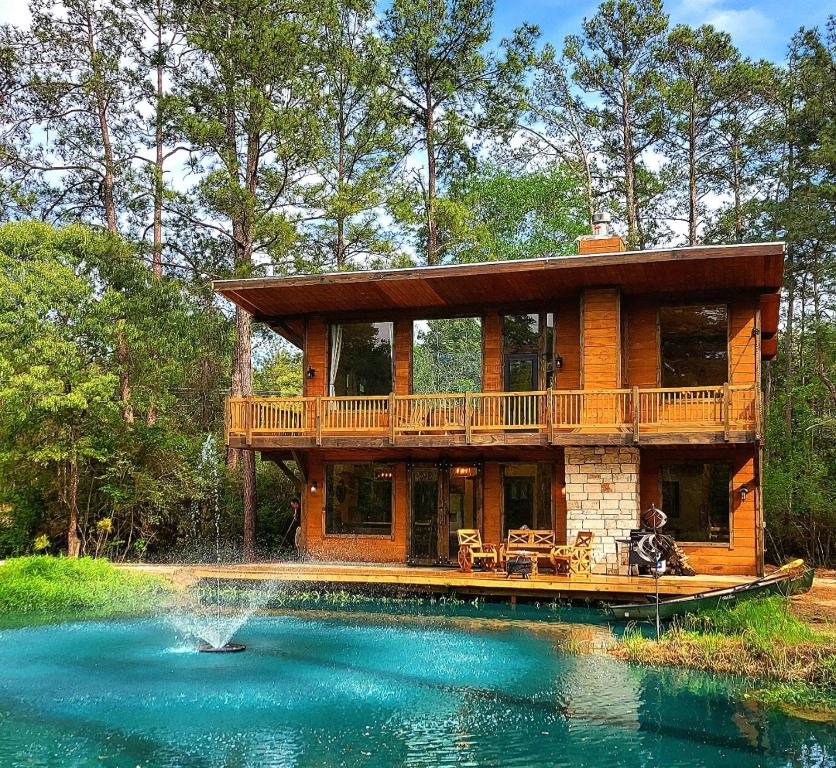 Waterfront Houston Hide out In A Magical Forest, Waller (updated prices ...