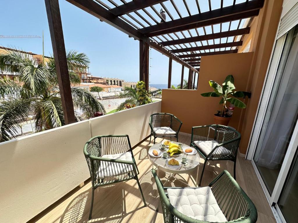 Amarilla Golf Penthouse by VV Canary Ocean Homes, San Miguel de Abona (updated prices 2025)