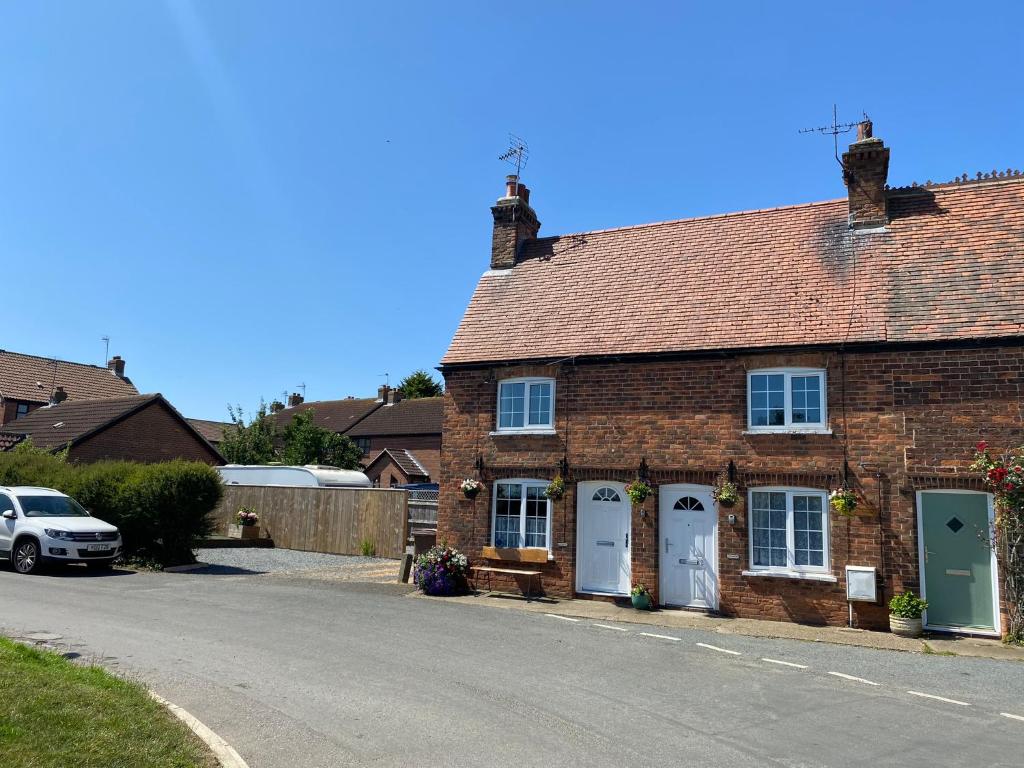 Pretty View Cottage, SEATON, Sigglesthorne (updated prices 2026)