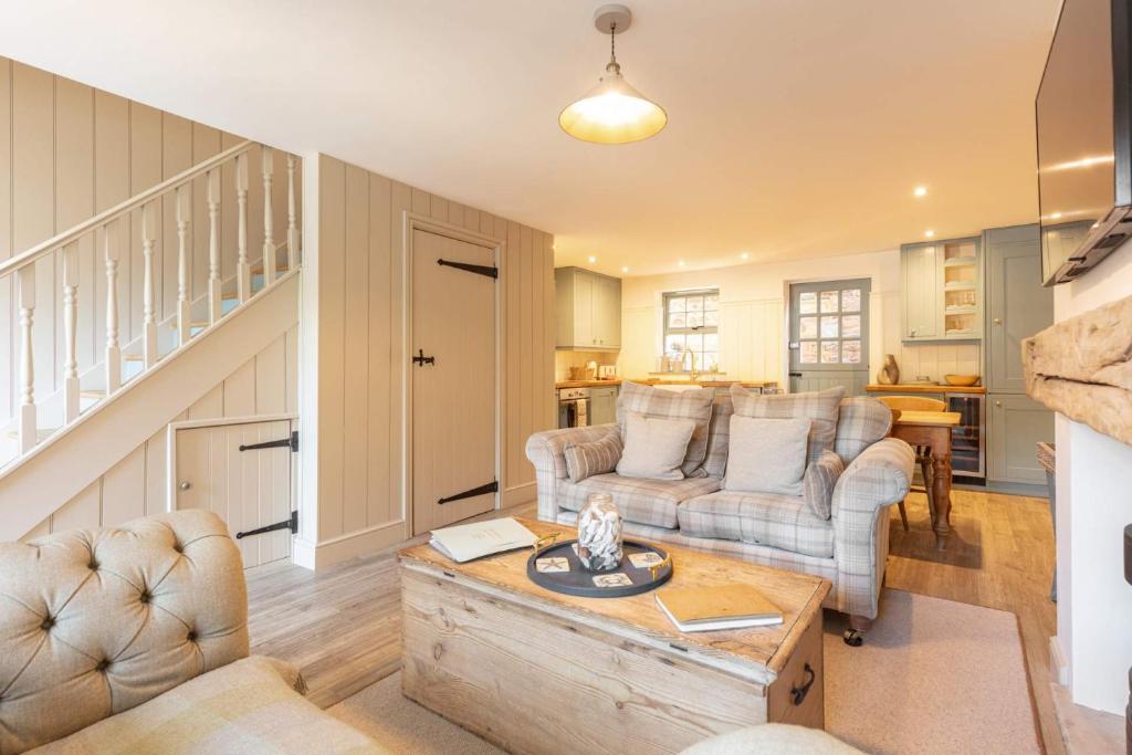 Host & Stay - The Old Smokey, Seahouses (updated prices 2026)
