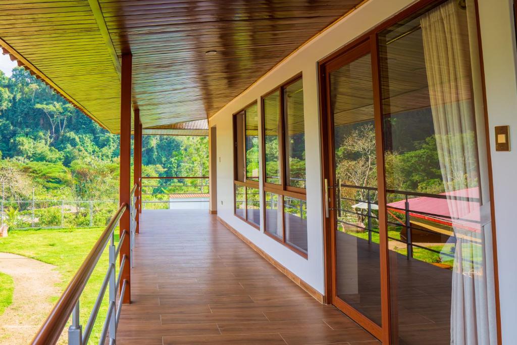 Villa San Ramon - BIG HOUSE - Chamchamayo, San Ramón (updated prices 2025)