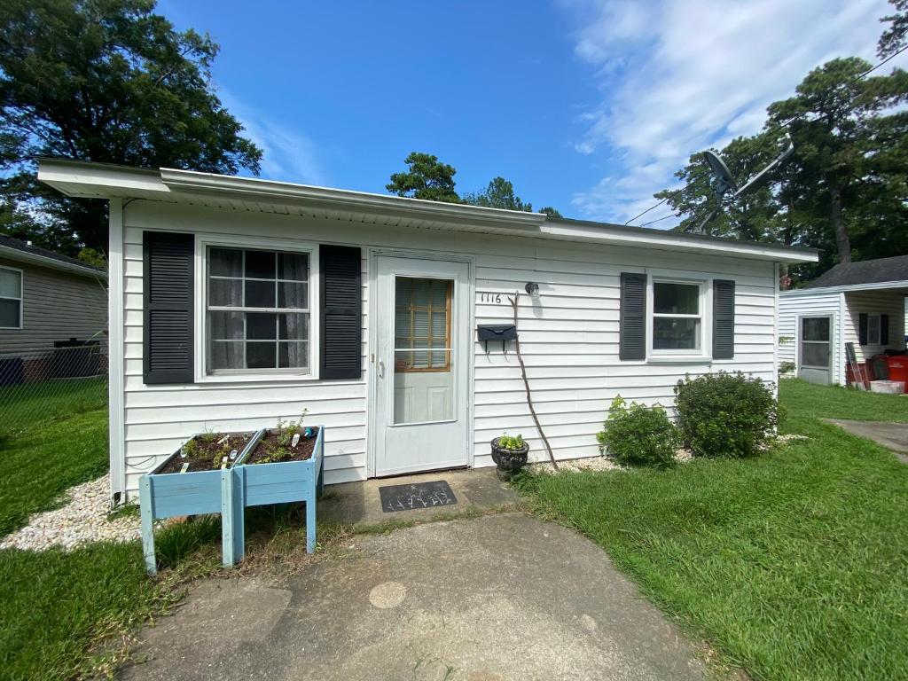 Little Cabbage Patch, Elizabeth City (updated prices 2025)