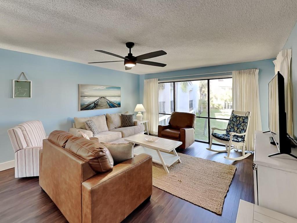 Edgewater Villa #407, Panama City Beach (updated prices 2025)