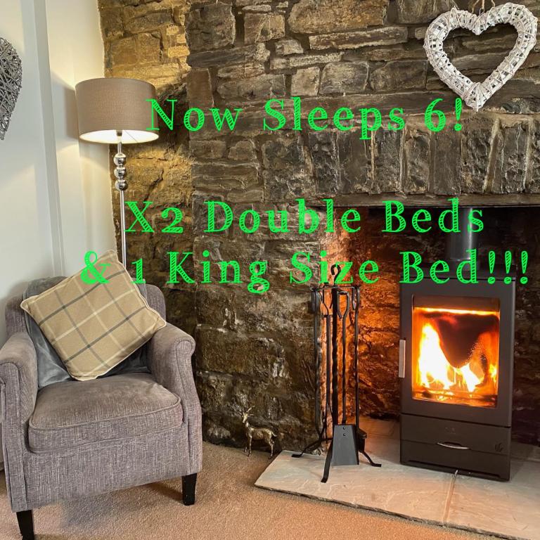 The Cwtch, Log Fire, Sleeps 6, Nr Zip World, Brecon and Bike Park Wales ...