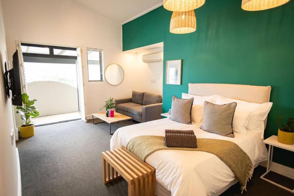 Studio 7 - Hermanus Waterfront Apartments, Hermanus (updated prices 2026)