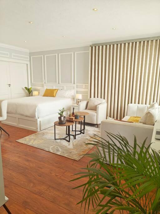 Blessed House Luxury into Nature in Sandton Apartment Home ...
