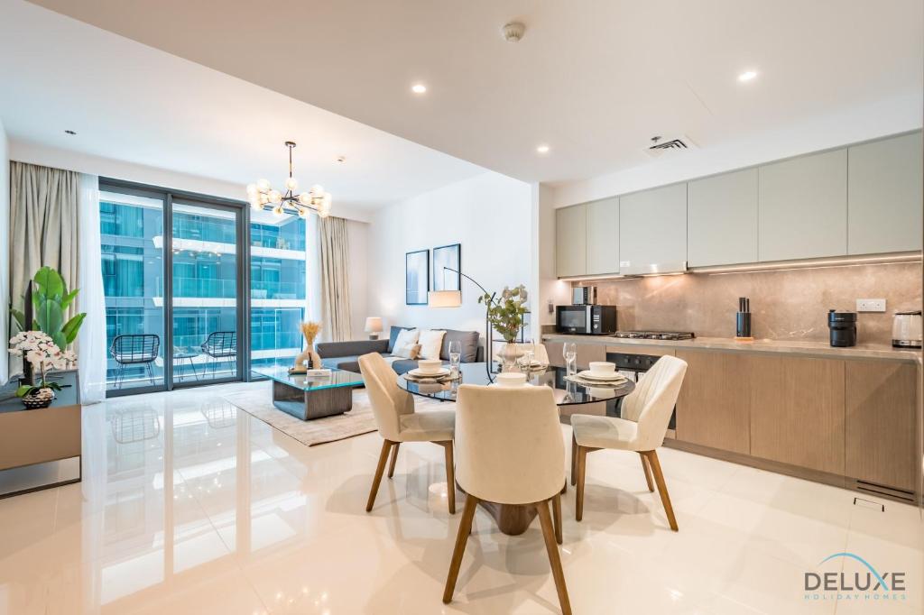 Luxurious 1BR at Beach Isle Tower 1 Emaar Beachfront, Dubai Marina by Deluxe Holiday Homes ...