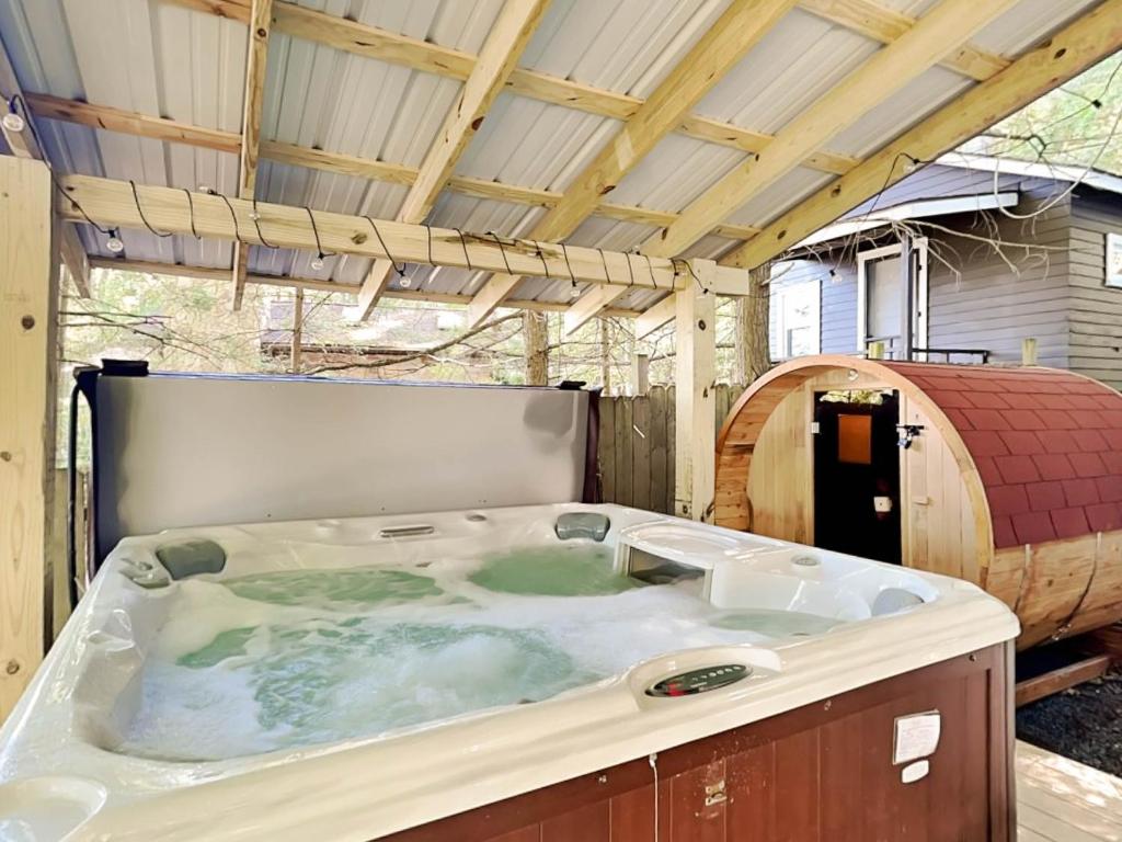 Summer Haven, Oakland (updated prices 2024)