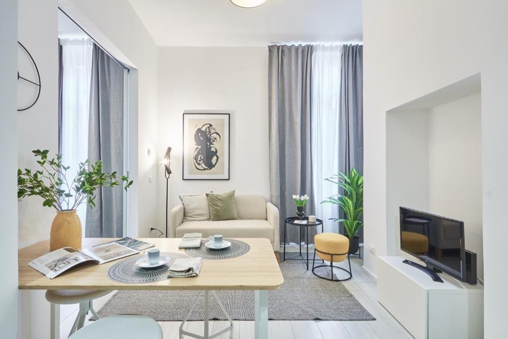 Easylife - Milano - Casati 24 - Porta Venezia, Milán (precios ...