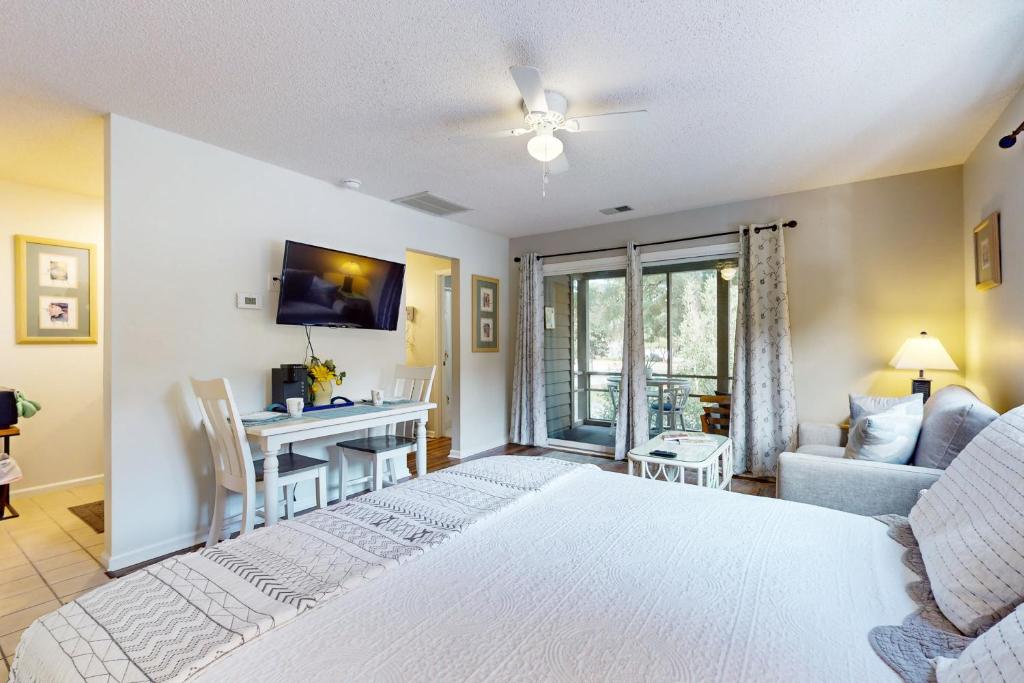 Clubhouse Villa Mini-Suite, Sunset Beach (updated prices 2025)