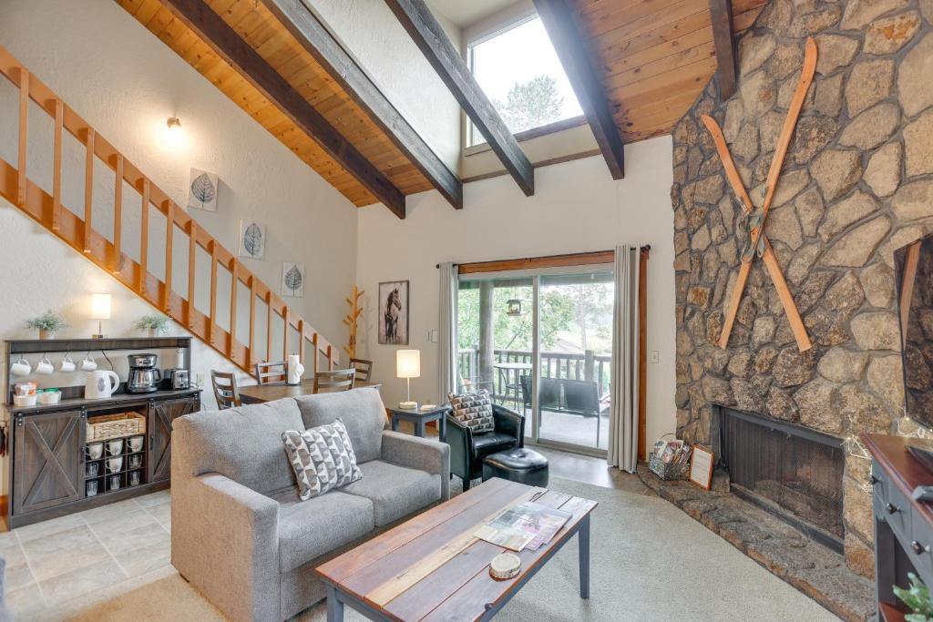 Mountain-View Condo Walk to Sunriver Resort, Sunriver (updated prices 2026)