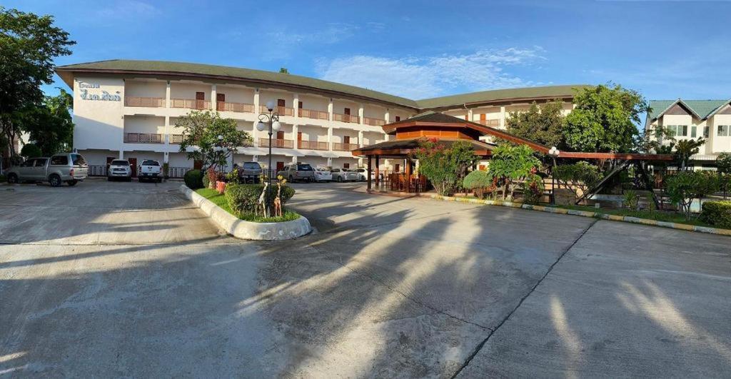 CK Hills Hotel, Mae Sot (updated prices 2025)